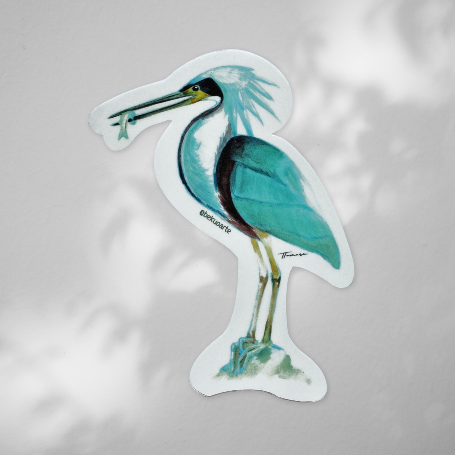 Sticker contra agua Garza Agami – Bëkuö Bosque & Ilustración